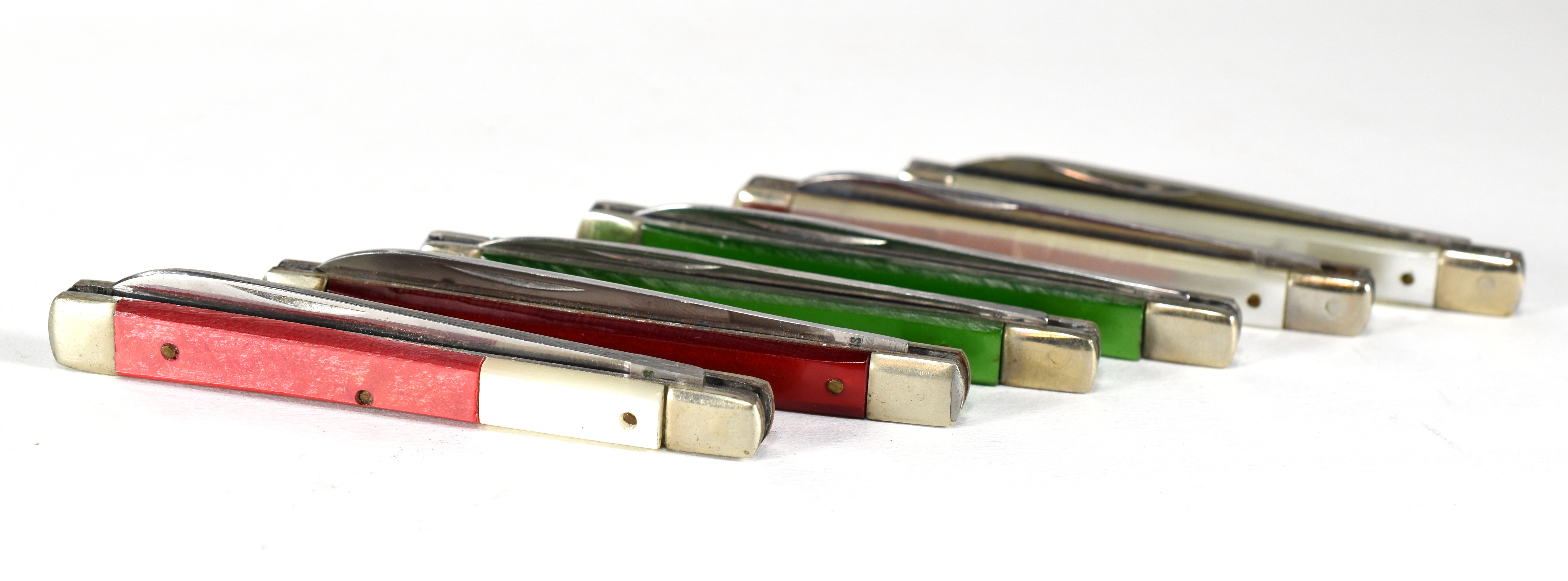 Merrill Color Changing Knives, Set of Six - Quicker than the Eye