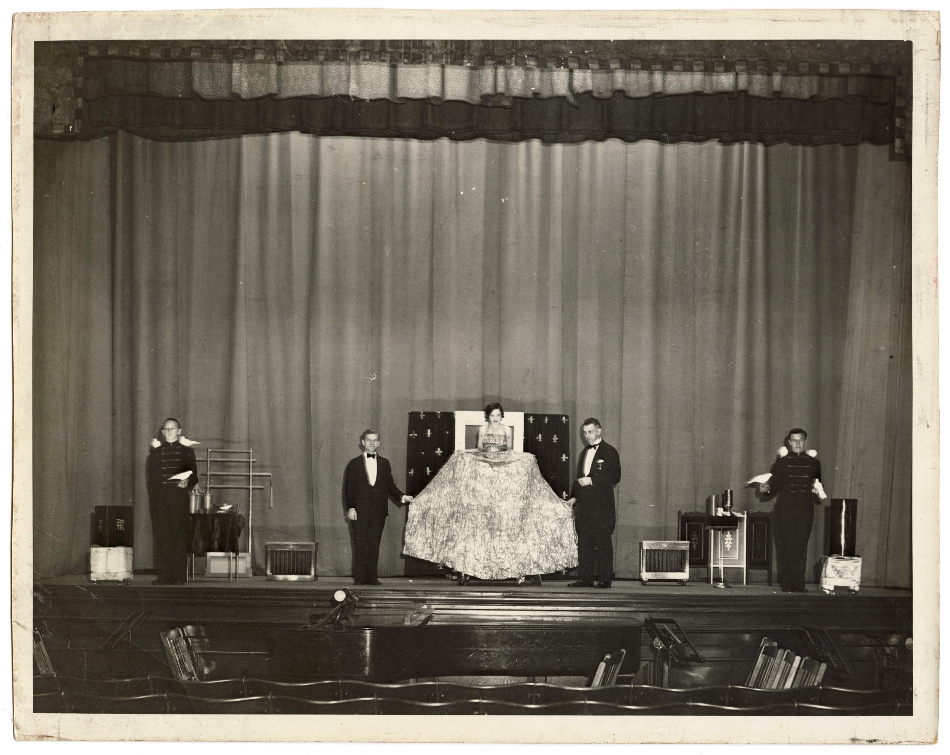 Ingram Performance Photographs - Quicker than the Eye