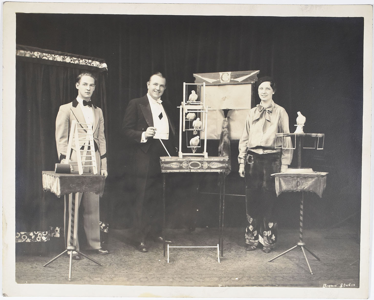 L. Raymond Cox Photograph - Quicker than the Eye